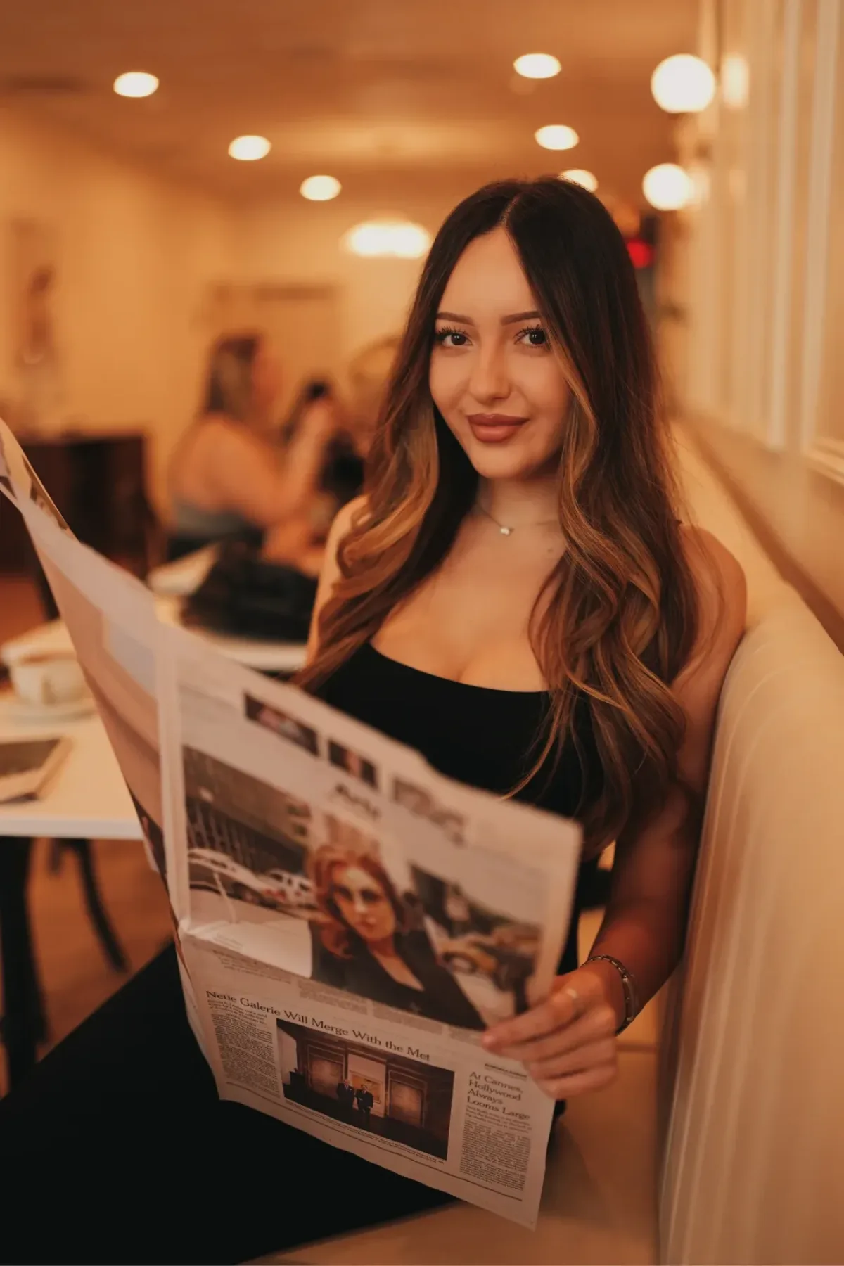 Viltrox AF 35mm F1.2 LAB N Review: Coffee Shop Portraits on Sony A7IV ...